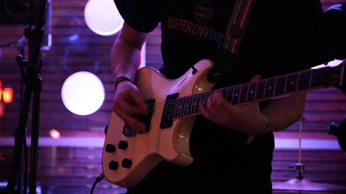 10 Exercices de Rythmique à Essayer à la Guitare