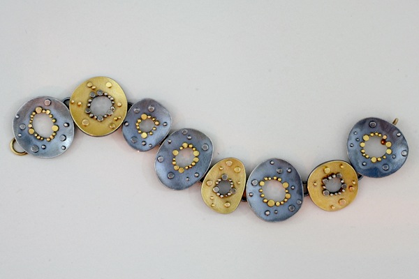 Les Bijoux Contemporains de Sydney Lynch